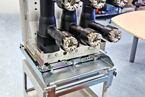 High Voltage Breaker Simulator at ROC Friese Poort – Unitest Marine ...